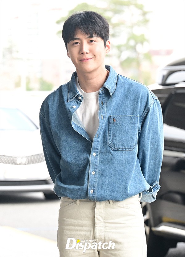 현장포토 귀공자 이런 느낌 김선호 치명적 볼하트 디스패치 뉴스는 팩트다