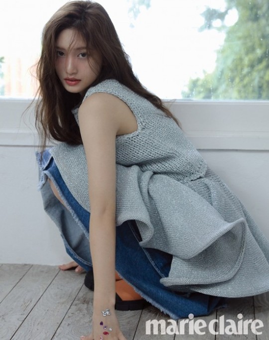 Ive’s Leeseo unveils stunning pictorials | DIPE.CO.KR