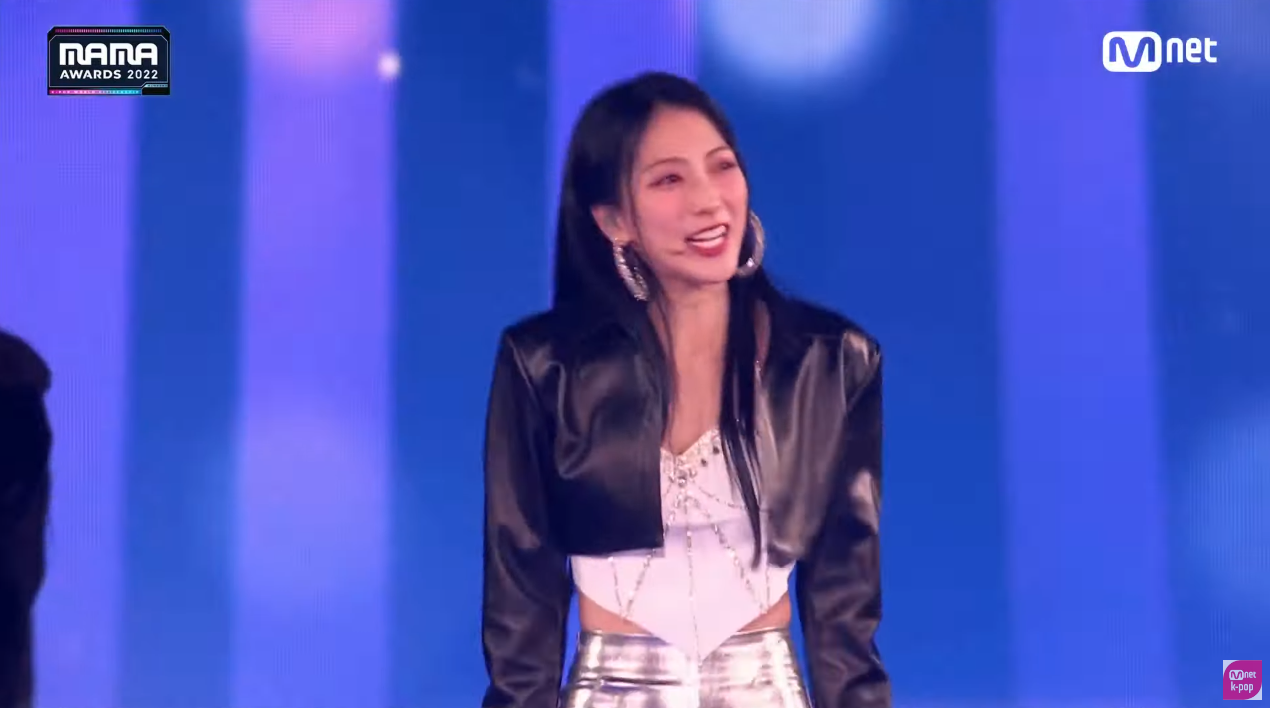 Kara have made their comeback in 7 years and 6 months! | DIPE.CO.KR