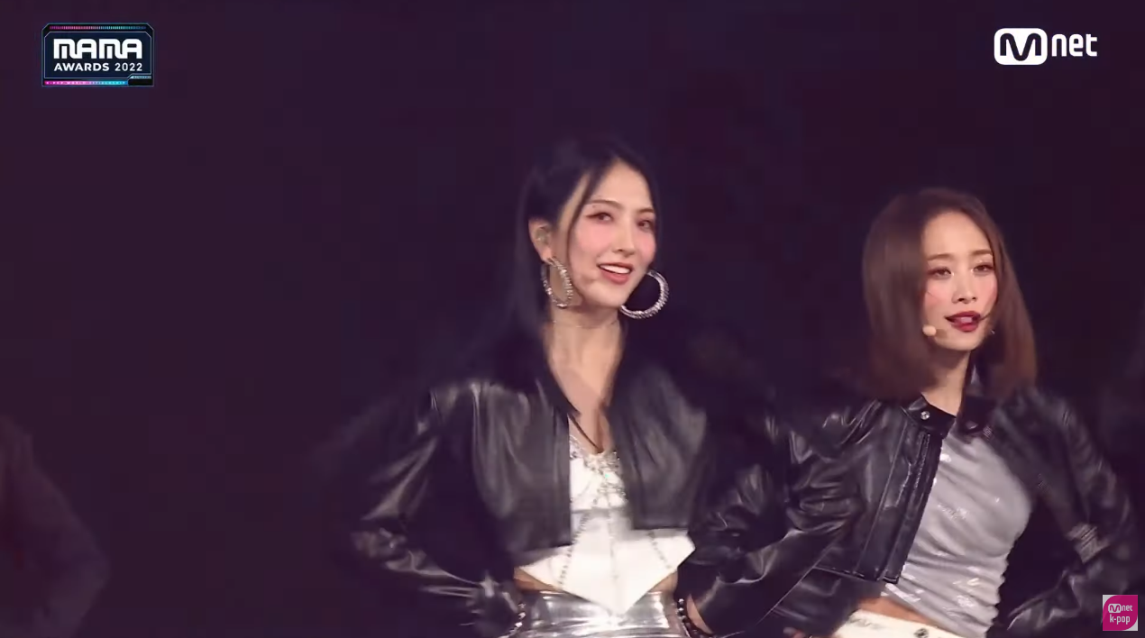 Kara have made their comeback in 7 years and 6 months! | DIPE.CO.KR