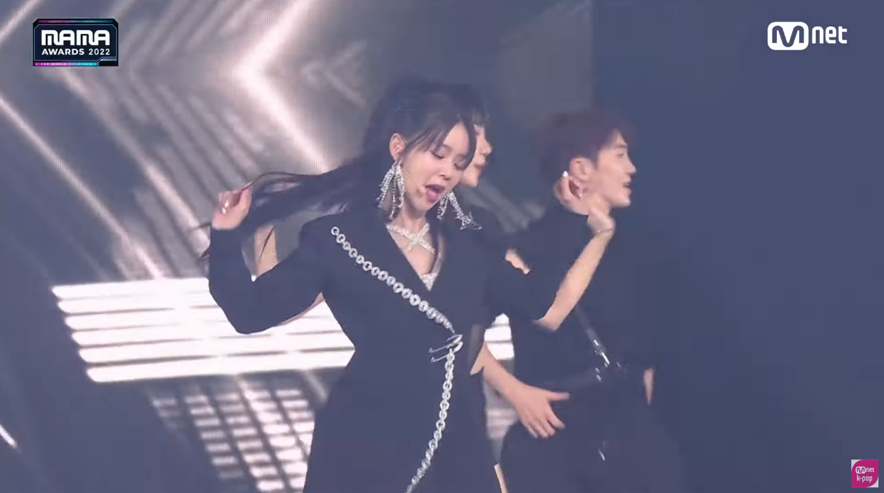 Kara have made their comeback in 7 years and 6 months! | DIPE.CO.KR