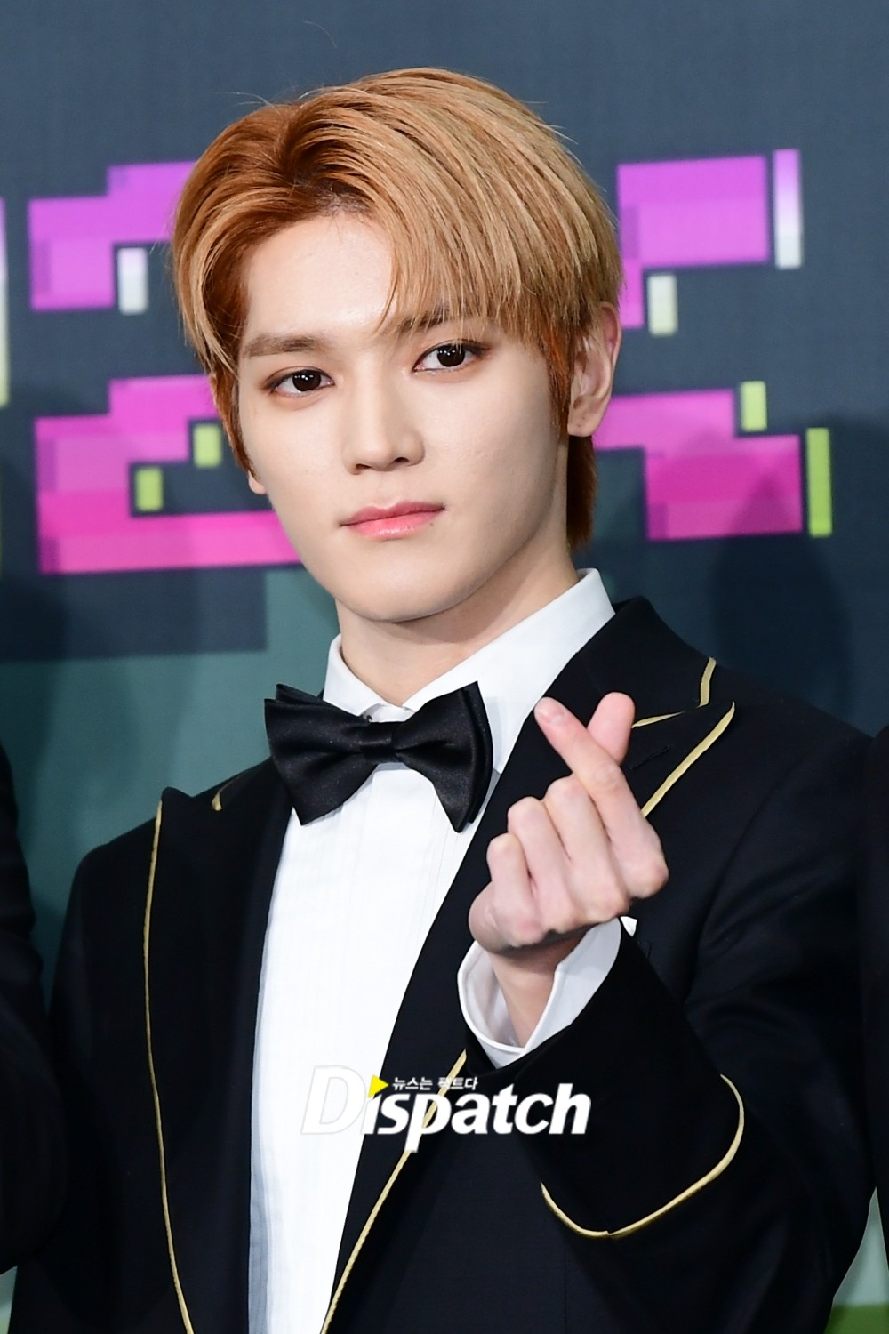 SF9's Rowoon poses for Singles Magazine November issue | DIPE.CO.KR