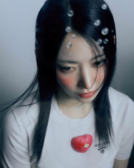 Le Sserafim unveil 'Bloody Rose' concept photos for ‘Unforgiven’ | DIPE.CO.KR