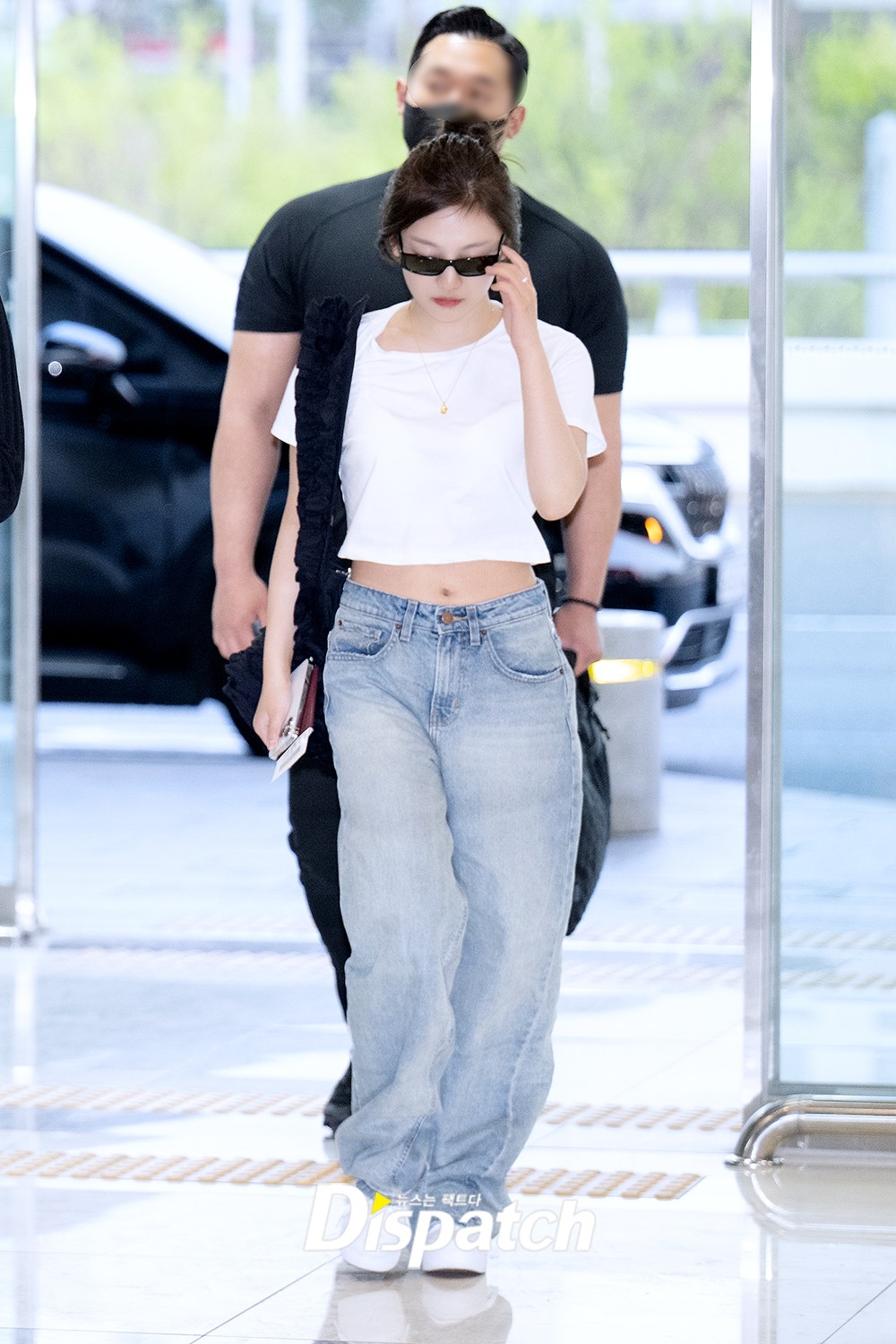 Aespa's Ningning, chic departure | DIPE.CO.KR