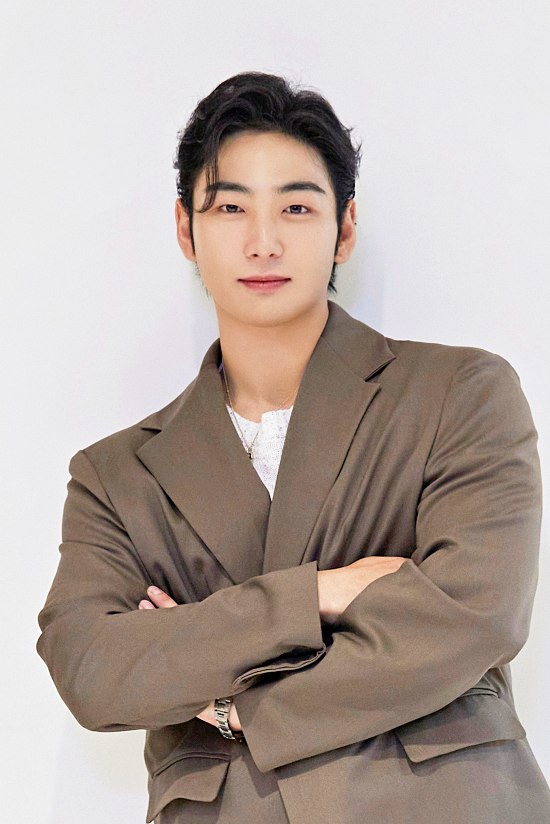 Baekho, Casting for "The long Way Home" | DIPE.CO.KR