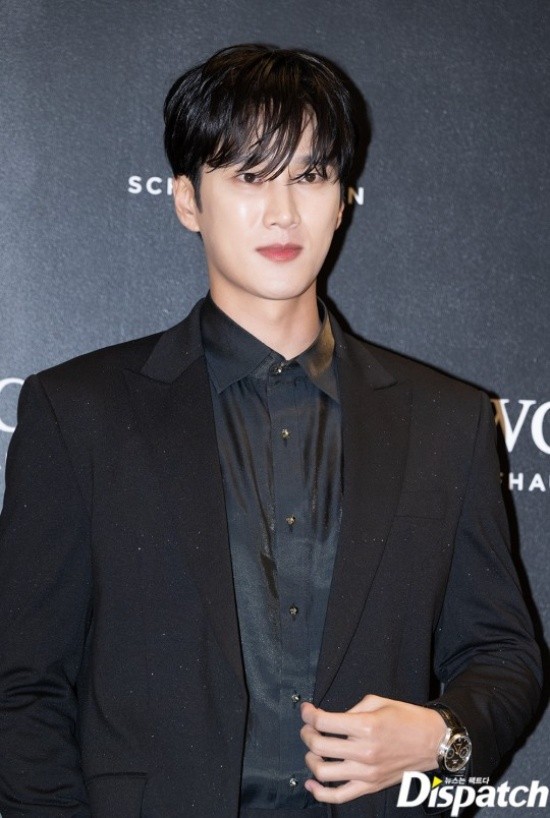[Photo] Ahn Bo Hyun's perfect look | DIPE.CO.KR