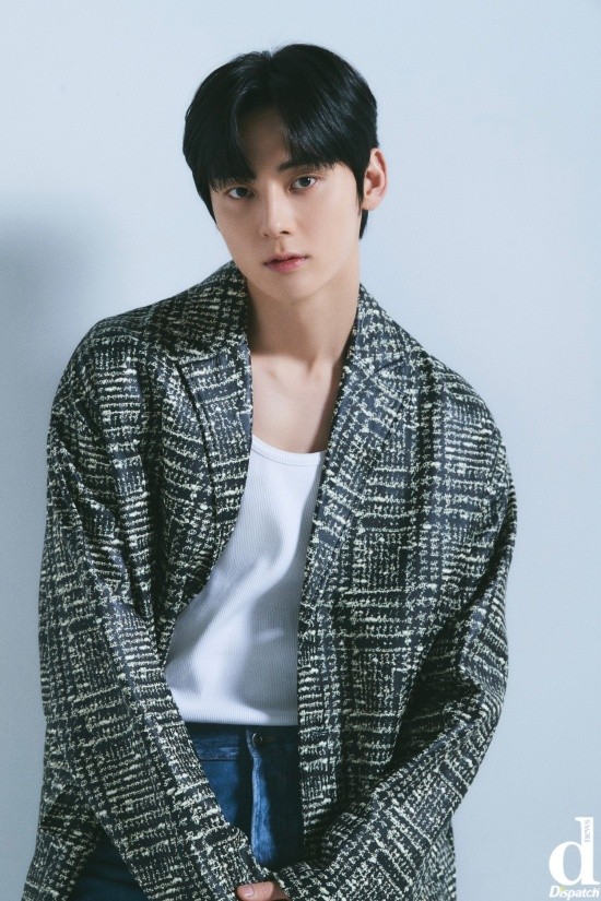 Hwang Min-hyun, warning to stans..."Please refrain from visiting the ...