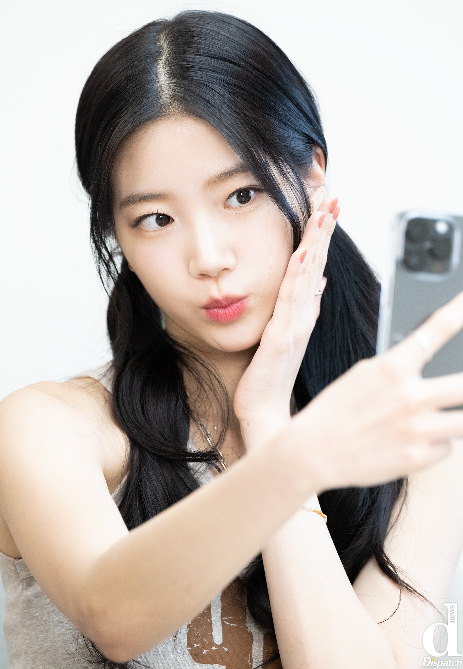 [르세라핌] 디스패치 디아이콘 언박싱 촬영.jpg : MLBPARK