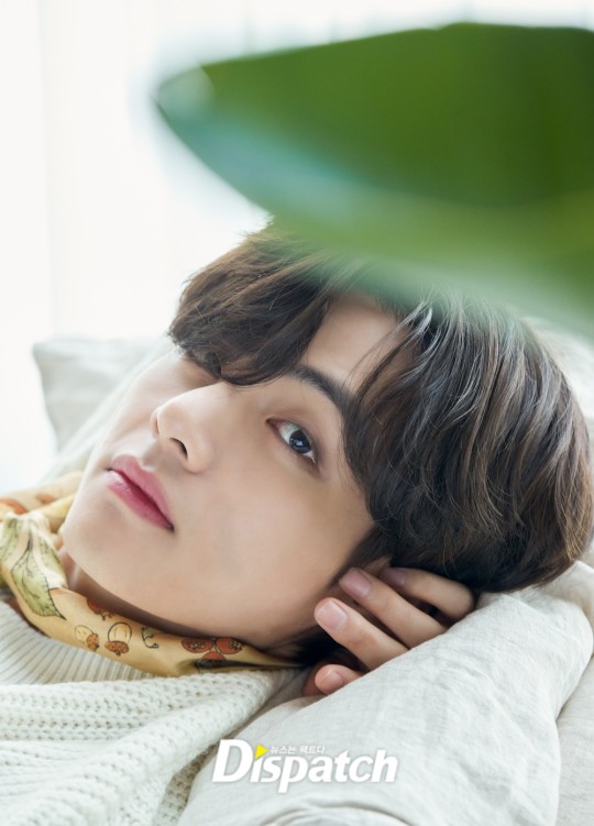 V of BTS Announces First Solo Album 'Layover' | DIPE.CO.KR