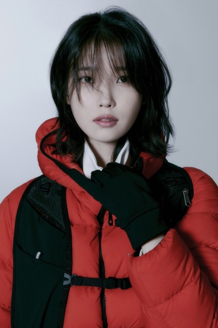 IU and Son Suk-Ku Greet Winter with Black Yak | DIPE.CO.KR