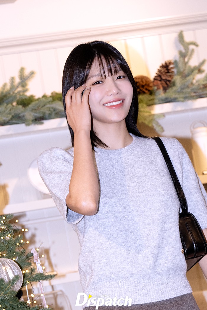 [현장포토] "추위도 녹인다"...최수영, 불변의 러블리 | 디스패치 | 뉴스는 팩트다!