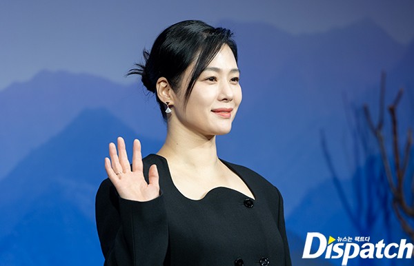 [현장포토] 짙은 아름다움…김현주 블랙 고혹미 디스패치 뉴스는 팩트다