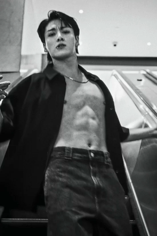 BTS Jungkook, Physique that Grabs Fans' Attention | DIPE.CO.KR