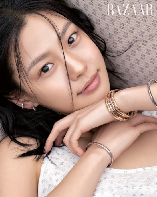 Go Minsi, Innocent Fairy-like Visuals [Pictorial] | DIPE.CO.KR