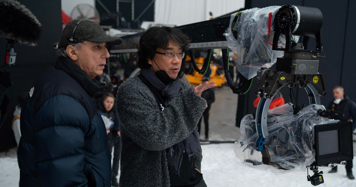 Bong Joon-ho to Showcase New Film "Mickey 17" in Korea First | DIPE.CO.KR
