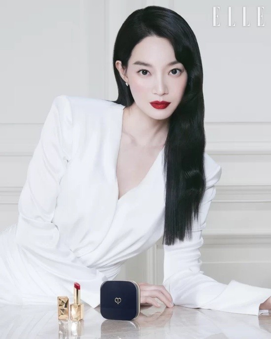 Shin Mina X Elle, 'Bright Spring Beauty' | DIPE.CO.KR