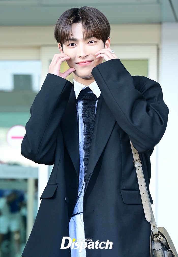 Ateez's Hongjoong, Romantic Smile | DIPE.CO.KR