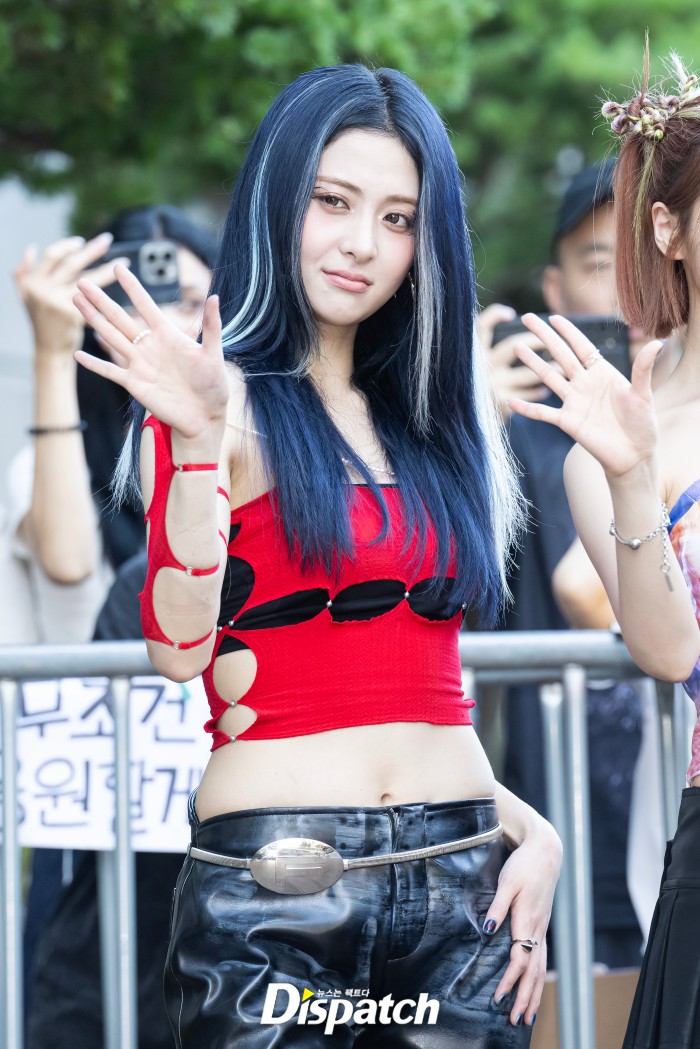 HEO YOONJIN (RE SSERAFIM) | DIPE.CO.KR