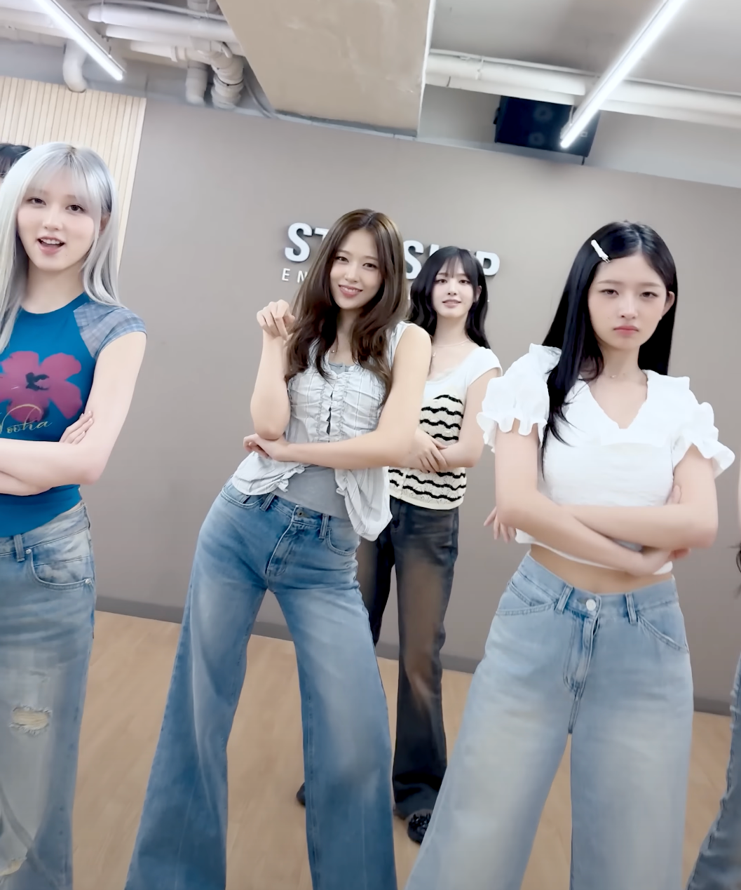 아이브, 'XOXZ' 스포일러…가사·안무, 단숨에 빠진다 | 디스패치 | 뉴스는 팩트다!