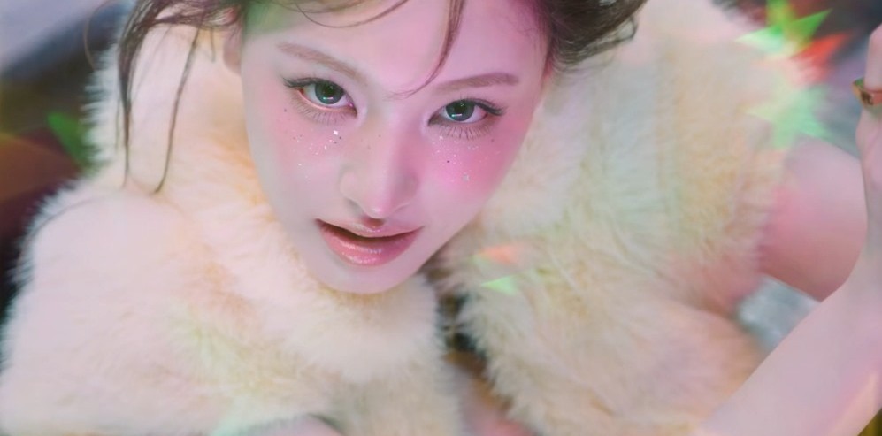 IVE Previews New Single 'XOXZ' with Dreamy, Love-Themed Concept | DIPE ...