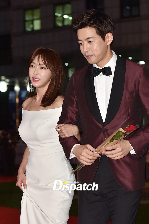 [20th BiFan] "달달한 커플처럼"…강예원·이상윤, 선남선녀 레드카펫 | 디스패치 | 뉴스는 팩트다!