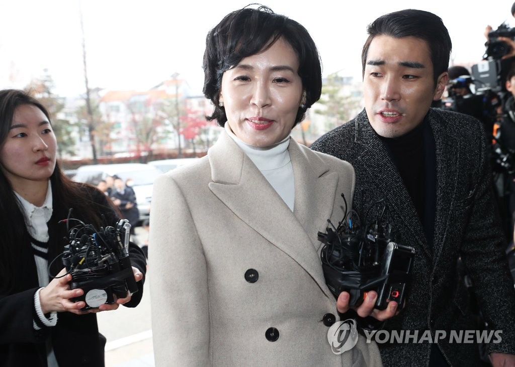 김혜경 검찰 출석…힘들고 억울…진실 밝혀지길 바랄뿐 종합 디스패치 뉴스는 팩트다